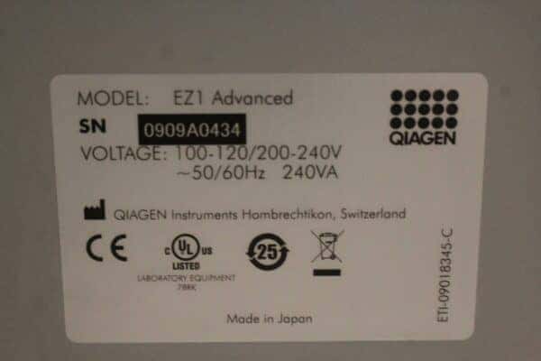 QiaGen EZ1 Advanced Bio-robot - LabMakelaar Benelux