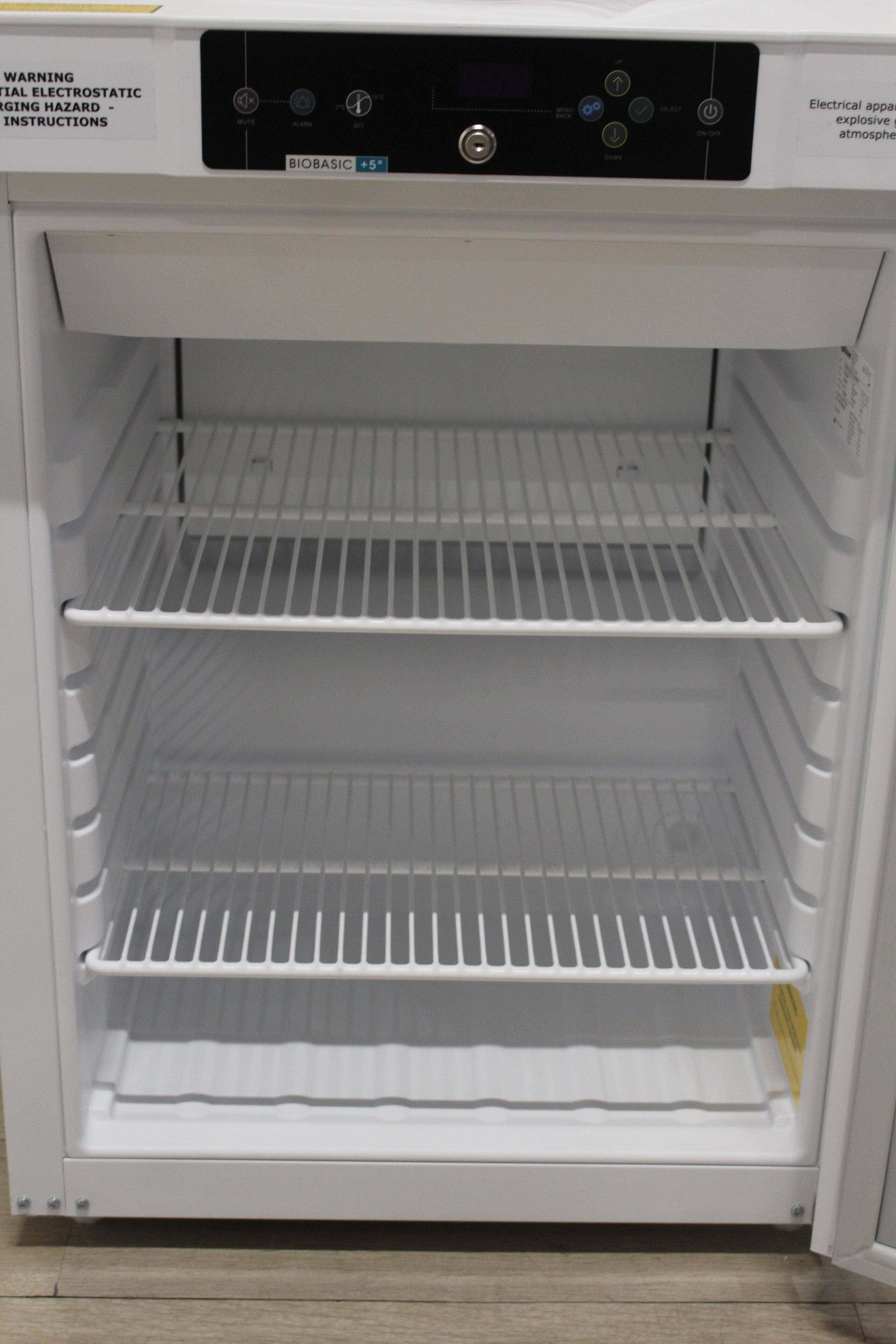 Gram BioBasic RR210 Refrigerator - LabMakelaar Benelux