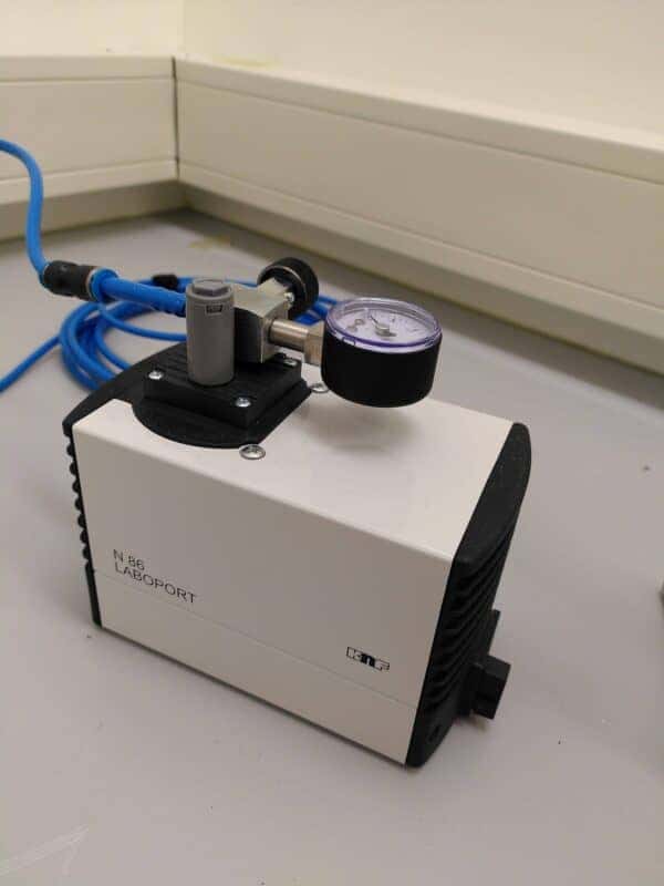 ibidi Pump System for Long-term Cell Culture - LabMakelaar Benelux