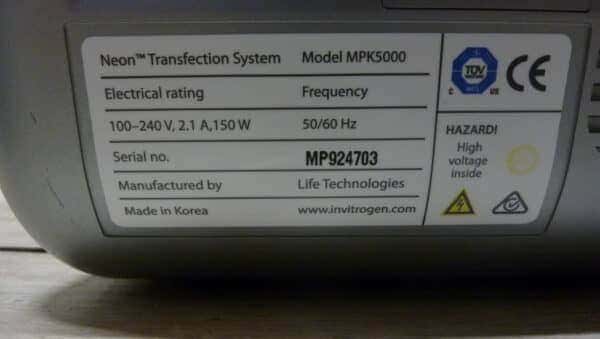 Invitrogen MPK5000 Neon Transfection System - LabMakelaar Benelux