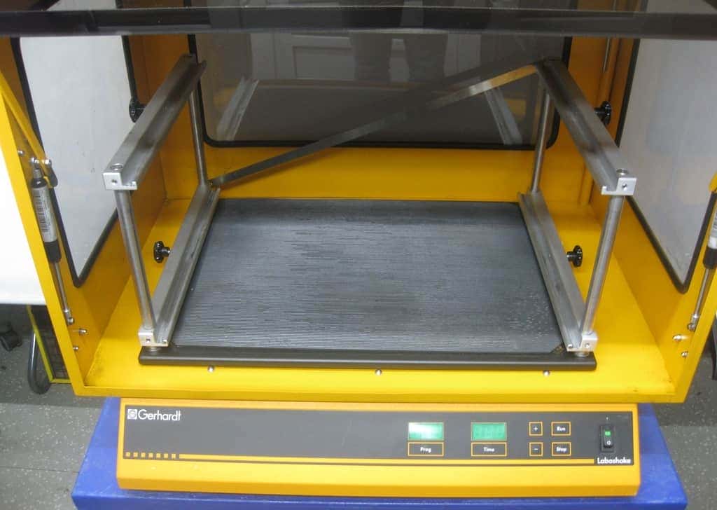 Gerhardt, type THO 500 Incubator Shaker - LabMakelaar Benelux