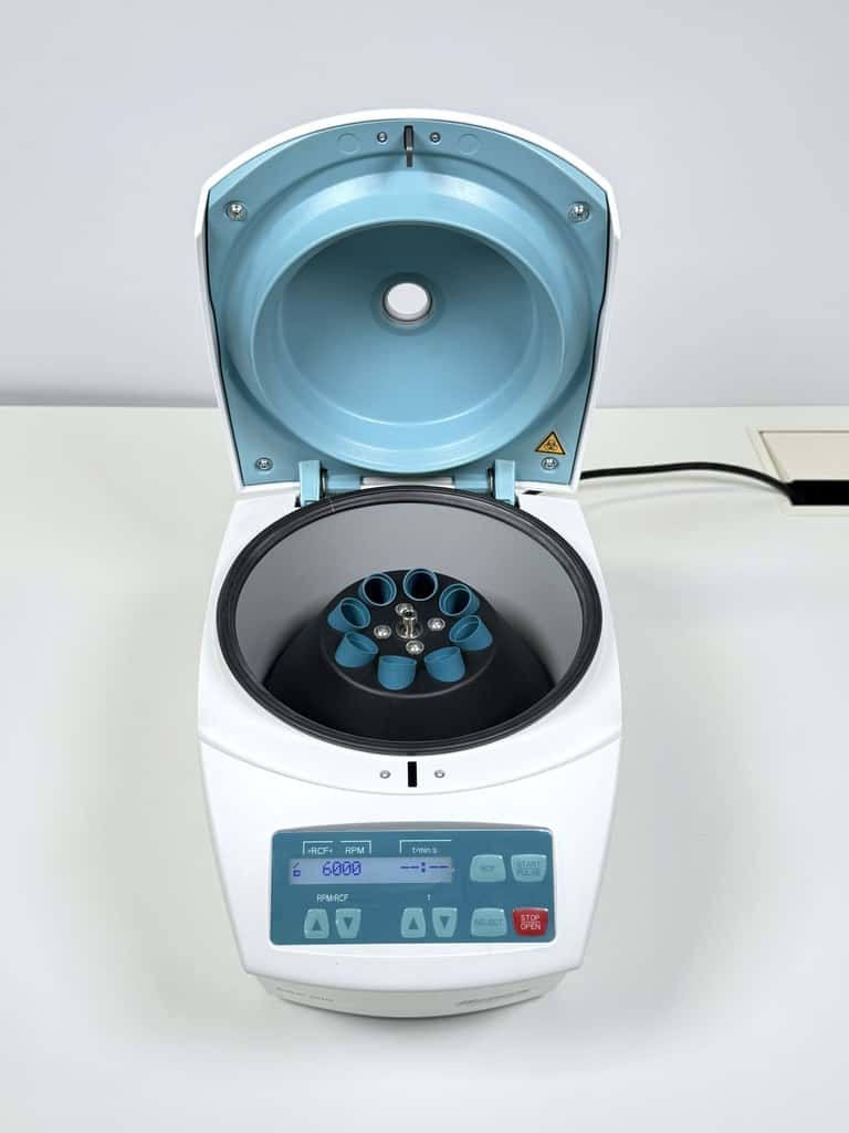 Hettich EBA200 Centrifuge - LabMakelaar Benelux