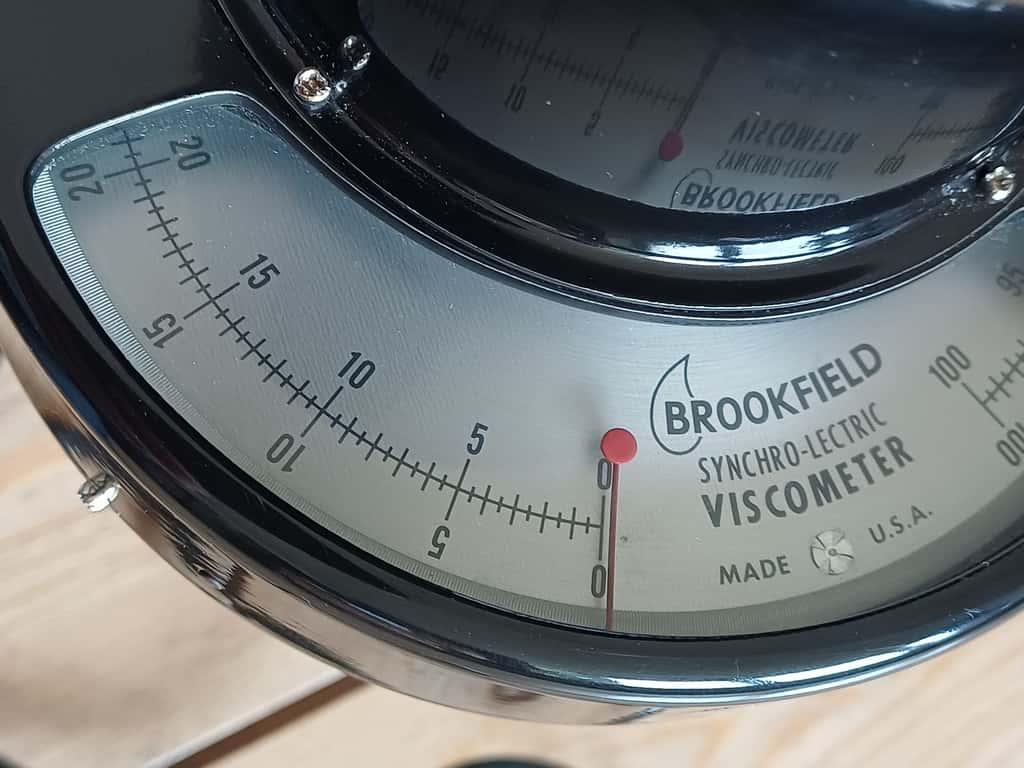 Brookfield Dial Reading LVT Viscometer - LabMakelaar Benelux