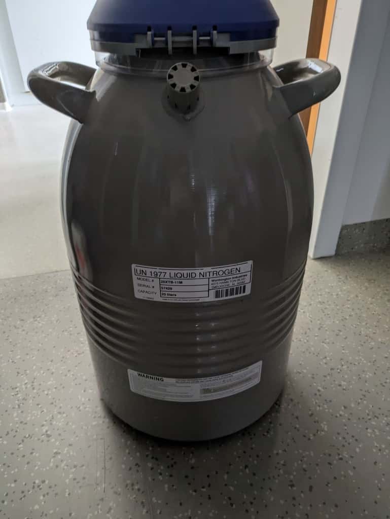 Taylor Wharton 20XTB-11M Liquid Nitrogen Dewar - LabMakelaar Benelux