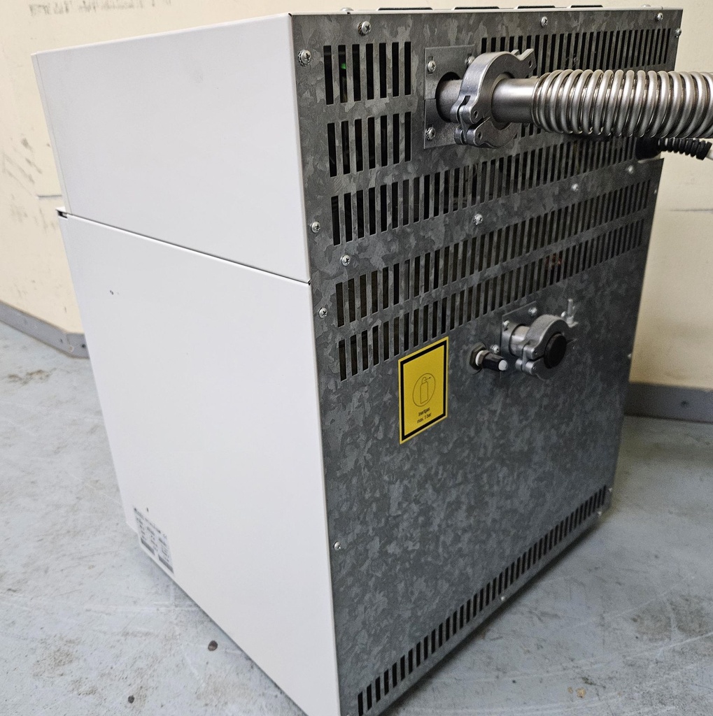 Heraeus VT6025 Vacuum Oven - LabMakelaar Benelux