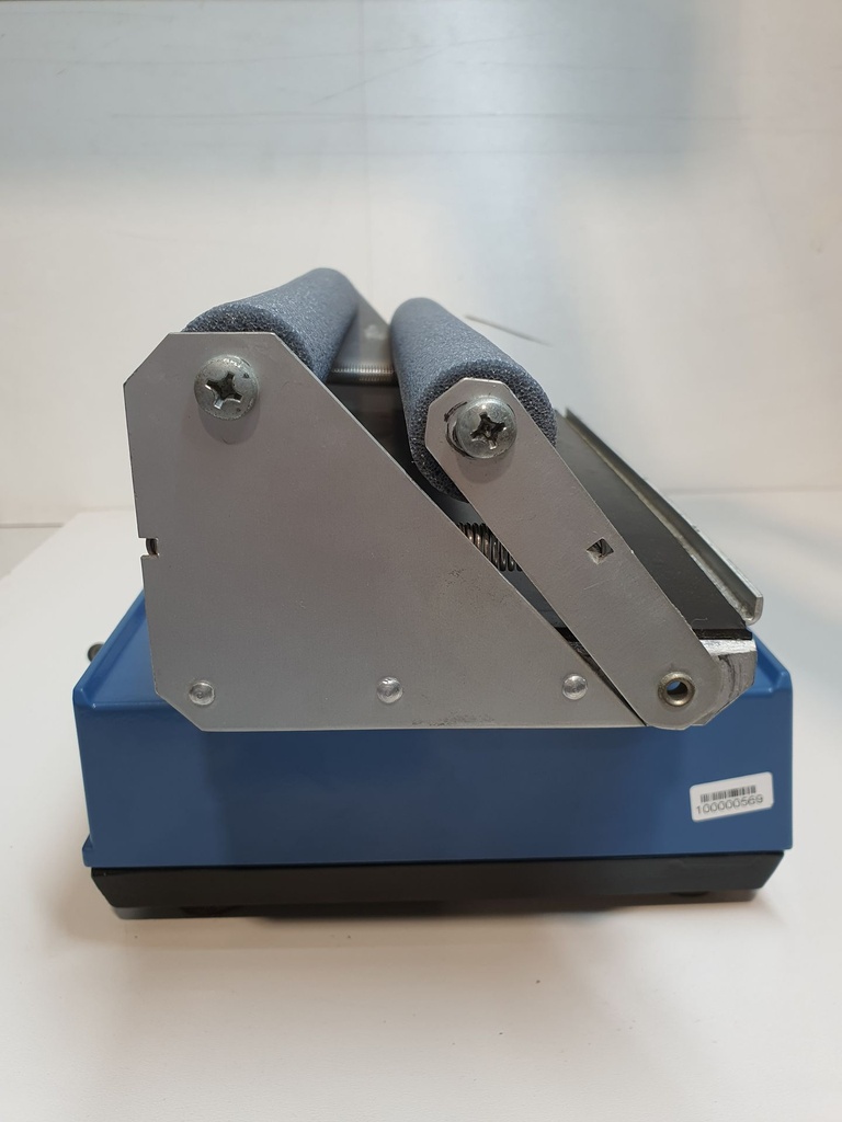 IKA AB-16416 VXR Basic Vibrax Vortex Shaker (0-2200 RPM) - LabMakelaar ...
