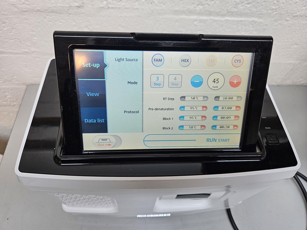 Mico Biomed Veri-Q PCR 316 Portable Real-time PCR System - LabMakelaar ...