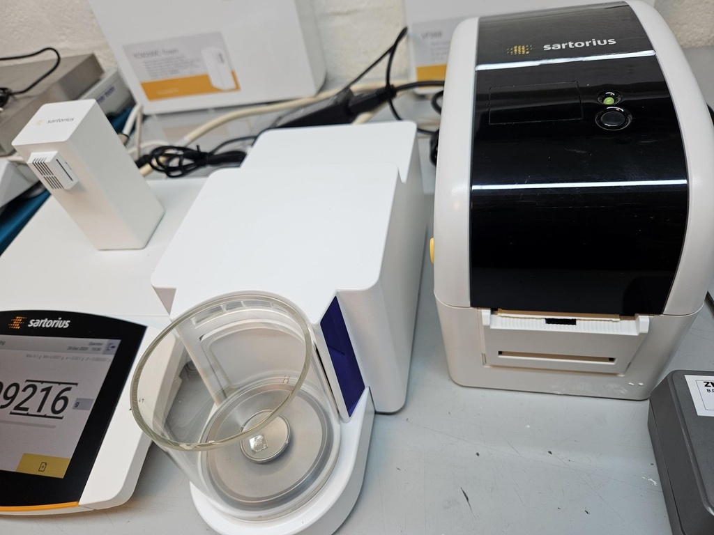 Sartorius mca6.6s-2ceu-M Microbalance, YDP30 GLP Printer, VF 988 ...
